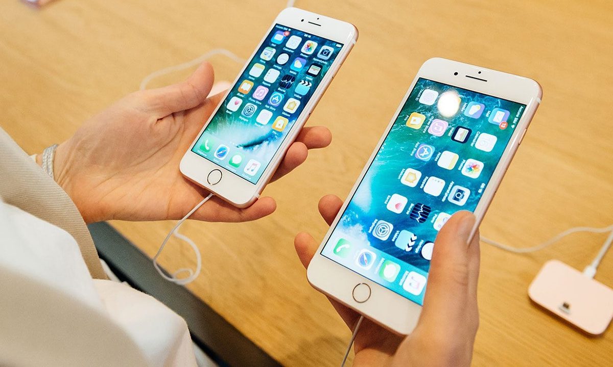 iPhone 7 vs iPhone 7 Plus Depth Comparison - Buzz Box