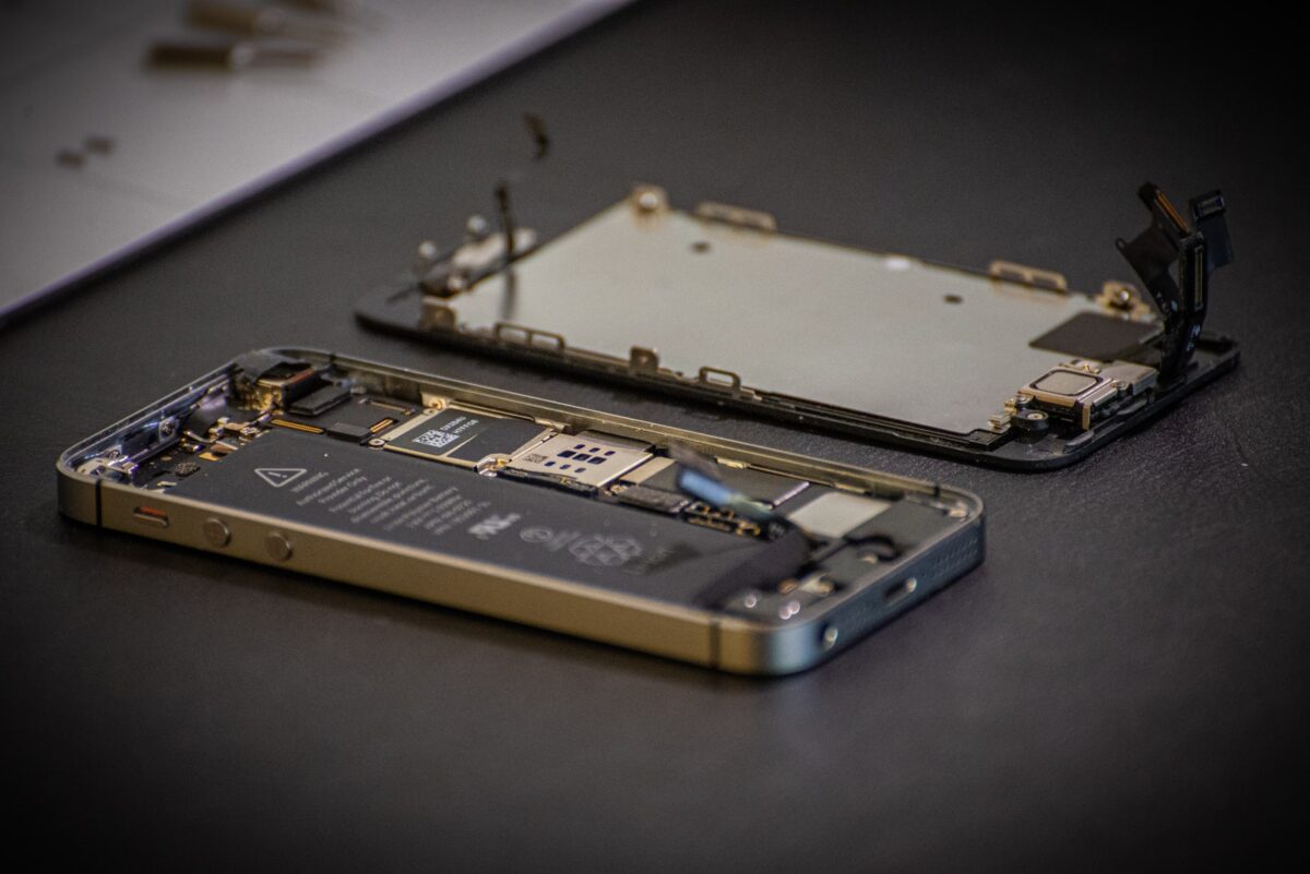 Southend Mobile Phone Repair Shop - Buzz Box