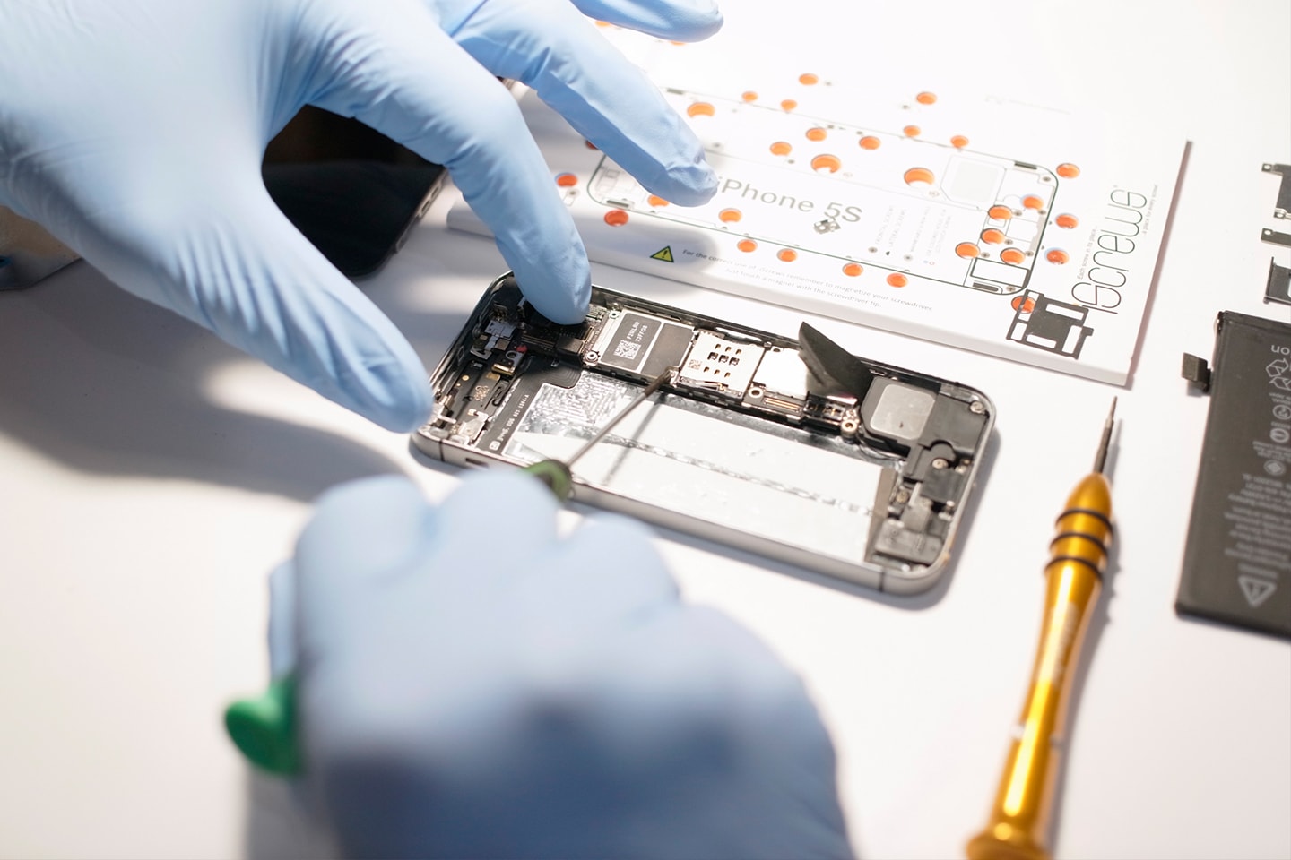 Smart Phone Repair - Buzz Box